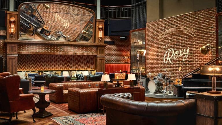 12 TASTY Bars in Tribeca (You'll Keep Coming Back To!)