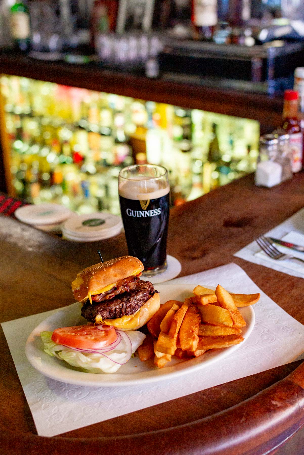 15 BEST Burgers in New York City (You Won't Soon Forget)