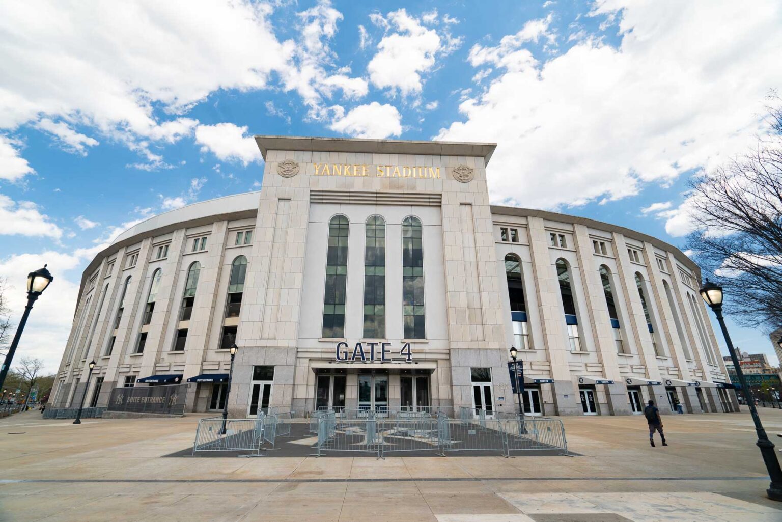 15 EPIC Things to Do in The Bronx (NYC's Coolest Borough)